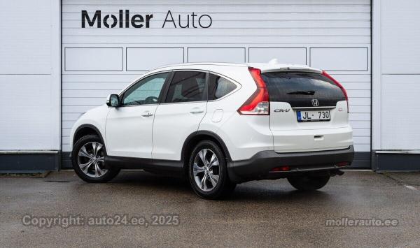 Balts Honda CR-V 2013 Rīga, ar dzinēja tilpumu 2.00 L un nobraukumu 135 tūkst. km par 11990 €, foto 4 vietnē AUTOMOTO.COM.LV