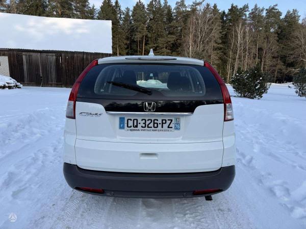 Balts Honda CR-V 2013 Tauragė, ar dzinēja tilpumu 2.20 L un nobraukumu 291 tūkst. km par 8000 €, foto 6 vietnē AUTOMOTO.COM.LV