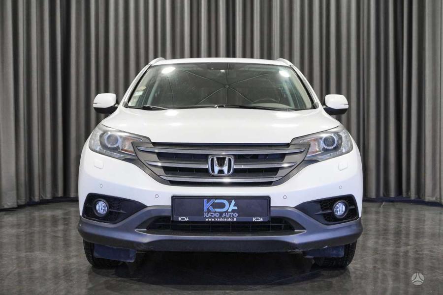 Balts Honda CR-V 2013 Marijampole, ar dzinēja tilpumu 2.20 L un nobraukumu 195 tūkst. km par 9950 €, foto 3 vietnē AUTOMOTO.COM.LV