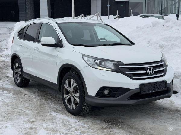 Balts Honda CR-V 2013 Viļņa, ar dzinēja tilpumu 2.20 L un nobraukumu 169 tūkst. km par 11999 €, foto 7 vietnē AUTOMOTO.COM.LV