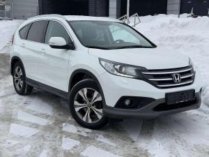 White Honda CR-V 2013 in Vilnius, with an engine capacity of 2.20 L and mileage of 169 thousand km for 11999 €, photo 8 on AUTOMOTO.COM.LV