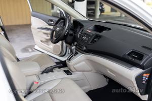Белый Хонда СРВ 2013 в Таллин, объемом двигателя 2.00 л и пробегом 126 тыс. км за 14600 €, фото 9 на AUTOMOTO.COM.LV