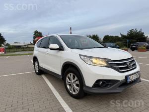 Balts Honda CR-V 2013 Rīga, ar dzinēja tilpumu 2.20 L un nobraukumu 143 tūkst. km par 13900 €, foto  vietnē AUTOMOTO.COM.LV