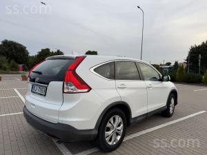 Balts Honda CR-V 2013 Rīga, ar dzinēja tilpumu 2.20 L un nobraukumu 143 tūkst. km par 13900 €, foto 4 vietnē AUTOMOTO.COM.LV