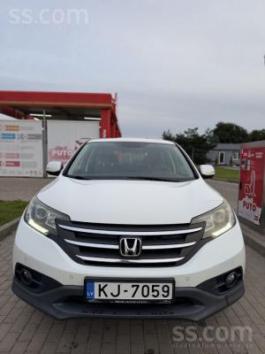 Balts Honda CR-V 2013 Rīga, ar dzinēja tilpumu 2.20 L un nobraukumu 143 tūkst. km par 13900 €, foto 10 vietnē AUTOMOTO.COM.LV