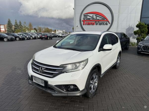 White Honda CR-V 2013 in Telschi, with an engine capacity of 2.20 L and mileage of 259 thousand km for 6200 €, photo 1 on AUTOMOTO.COM.LV