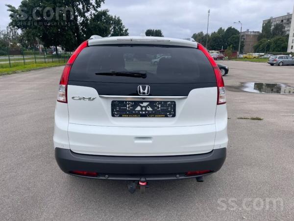 Balts Honda CR-V 2014 Rīga, ar dzinēja tilpumu 1.60 L un nobraukumu 275 tūkst. km par 7950 €, foto 6 vietnē AUTOMOTO.COM.LV