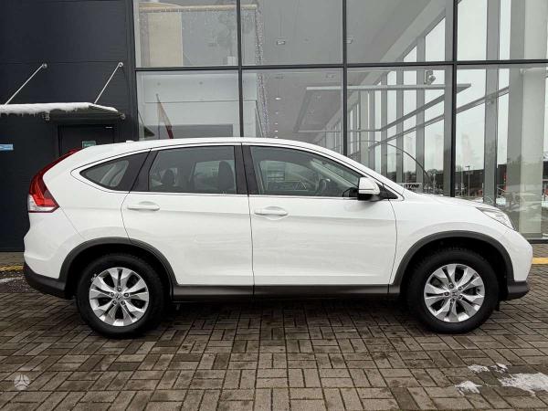 Balts Honda CR-V 2014 Viļņa, ar dzinēja tilpumu 1.60 L un nobraukumu 80 tūkst. km par 12999 €, foto 6 vietnē AUTOMOTO.COM.LV