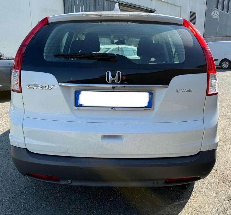 White Honda CR-V 2014 in Vilnius, with an engine capacity of 2.00 L and mileage of 115 thousand km for 14999 €, photo 6 on AUTOMOTO.COM.LV