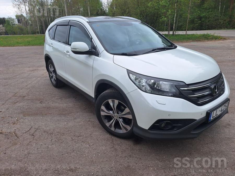Balts Honda CR-V 2014 Rīga, ar dzinēja tilpumu 2.00 L un nobraukumu 249 tūkst. km par 12800 €, foto 1 vietnē AUTOMOTO.COM.LV