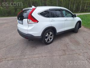 Balts Honda CR-V 2014 Rīga, ar dzinēja tilpumu 2.00 L un nobraukumu 249 tūkst. km par 12800 €, foto 7 vietnē AUTOMOTO.COM.LV