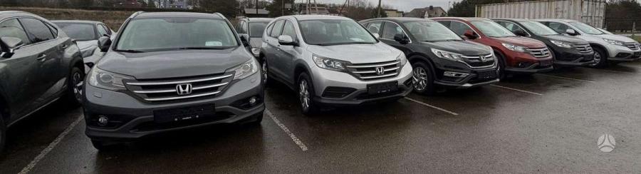 White Honda CR-V 2014 in Vilnius, with an engine capacity of 2.20 L and mileage of 240 thousand km for 10999 €, photo 12 on AUTOMOTO.COM.LV