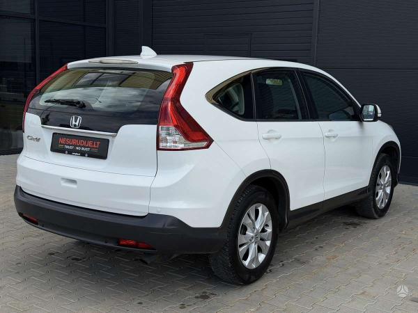 Balts Honda CR-V 2014 Viļņa, ar dzinēja tilpumu 1.60 L un nobraukumu 80 tūkst. km par 12999 €, foto 4 vietnē AUTOMOTO.COM.LV