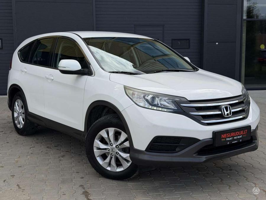 White Honda CR-V 2014 in Vilnius, with an engine capacity of 1.60 L and mileage of 80 thousand km for 12999 €, photo 7 on AUTOMOTO.COM.LV