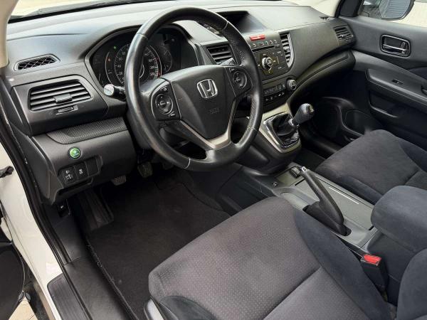 Balts Honda CR-V 2014 Viļņa, ar dzinēja tilpumu 1.60 L un nobraukumu 80 tūkst. km par 12999 €, foto 8 vietnē AUTOMOTO.COM.LV