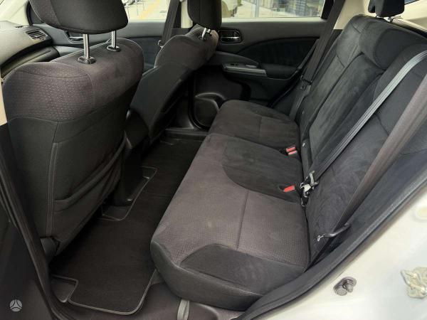 Balts Honda CR-V 2014 Viļņa, ar dzinēja tilpumu 1.60 L un nobraukumu 80 tūkst. km par 12999 €, foto 10 vietnē AUTOMOTO.COM.LV