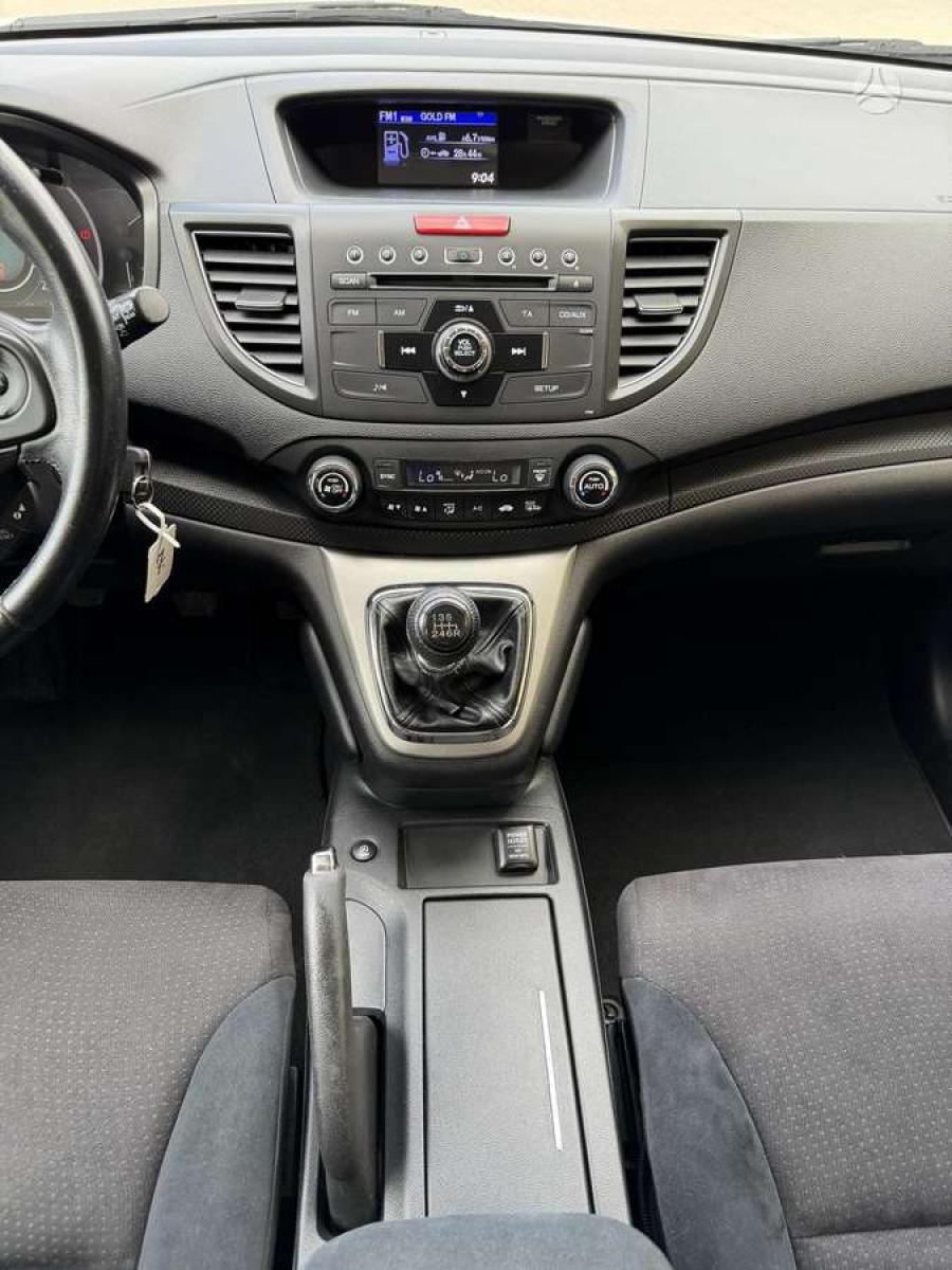 White Honda CR-V 2014 in Vilnius, with an engine capacity of 1.60 L and mileage of 80 thousand km for 12999 €, photo 12 on AUTOMOTO.COM.LV