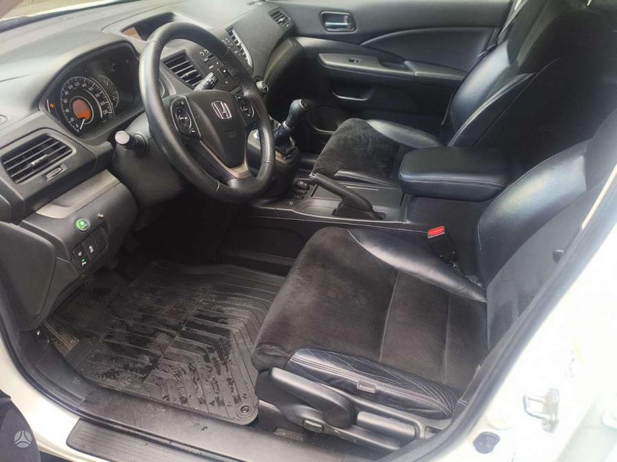 Balts Honda CR-V 2014 Kauņa, ar dzinēja tilpumu 1.60 L un nobraukumu 250 tūkst. km par 4950 €, foto 7 vietnē AUTOMOTO.COM.LV