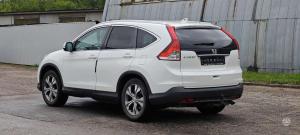 Balts Honda CR-V 2014 Utena, ar dzinēja tilpumu 1.60 L un nobraukumu 289 tūkst. km par 8650 €, foto 5 vietnē AUTOMOTO.COM.LV