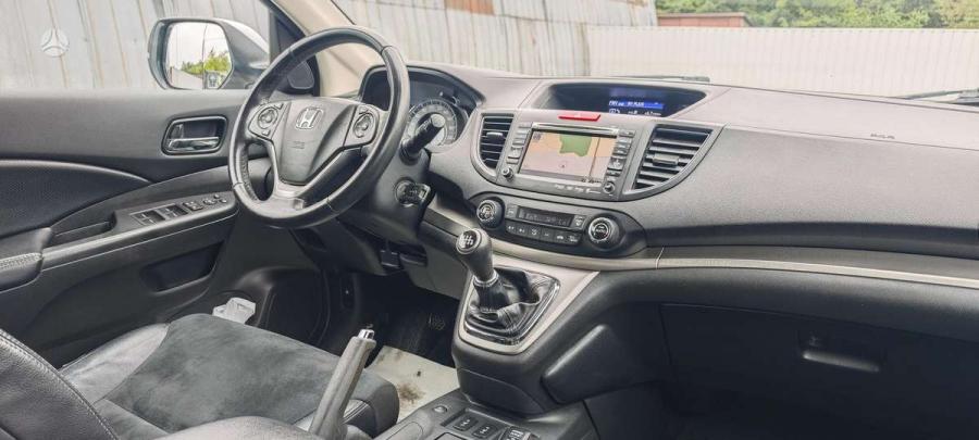 Balts Honda CR-V 2014 Utena, ar dzinēja tilpumu 1.60 L un nobraukumu 289 tūkst. km par 8650 €, foto 13 vietnē AUTOMOTO.COM.LV