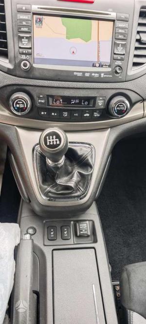 Balts Honda CR-V 2014 Utena, ar dzinēja tilpumu 1.60 L un nobraukumu 289 tūkst. km par 8650 €, foto 18 vietnē AUTOMOTO.COM.LV