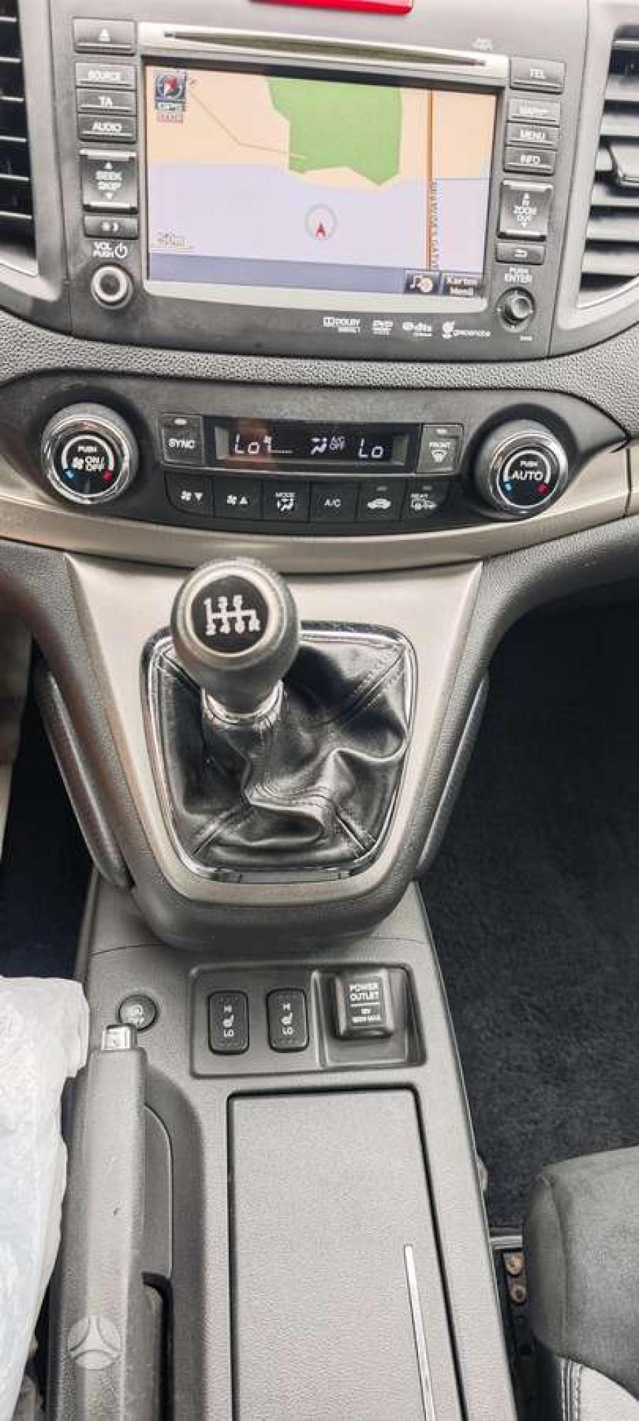 Balts Honda CR-V 2014 Utena, ar dzinēja tilpumu 1.60 L un nobraukumu 289 tūkst. km par 8650 €, foto 18 vietnē AUTOMOTO.COM.LV