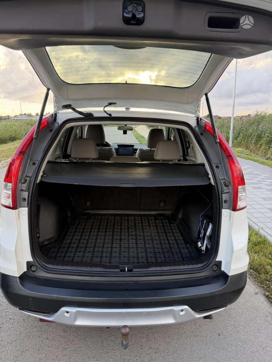 Balts Honda CR-V 2014 Klaipėda, ar dzinēja tilpumu 2.40 L un nobraukumu 224 tūkst. km par 12900 €, foto 8 vietnē AUTOMOTO.COM.LV