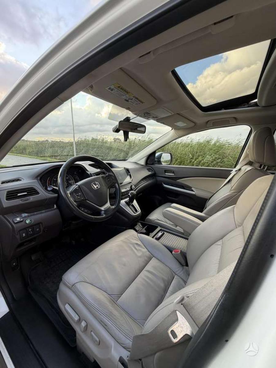Balts Honda CR-V 2014 Klaipėda, ar dzinēja tilpumu 2.40 L un nobraukumu 224 tūkst. km par 12900 €, foto 12 vietnē AUTOMOTO.COM.LV