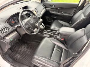 Balts Honda CR-V 2014 Valmiera, ar dzinēja tilpumu 2.00 L un nobraukumu 164 tūkst. km par 10900 €, foto 7 vietnē AUTOMOTO.COM.LV