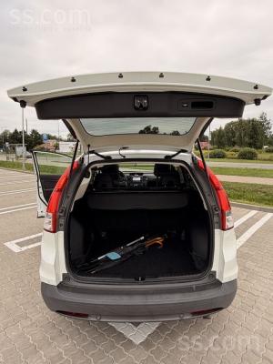 Balts Honda CR-V 2014 Valmiera, ar dzinēja tilpumu 2.00 L un nobraukumu 164 tūkst. km par 10900 €, foto 11 vietnē AUTOMOTO.COM.LV