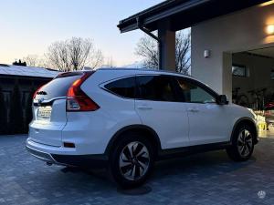 Balts Honda CR-V 2015 Šauļi, ar dzinēja tilpumu 1.60 L un nobraukumu 220 tūkst. km par 15000 €, foto 4 vietnē AUTOMOTO.COM.LV