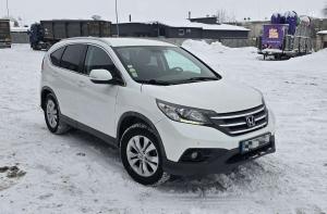 White Honda CR-V 2015 in Taurage, with an engine capacity of 1.60 L and mileage of 167 thousand km for 8600 €, photo 2 on AUTOMOTO.COM.LV