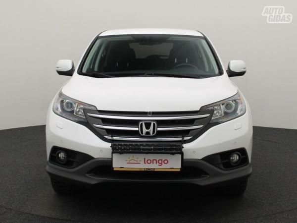 White Honda CR-V 2015 in Vilnius, with an engine capacity of 2.20 L and mileage of 204 thousand km for 13099 €, photo 3 on AUTOMOTO.COM.LV