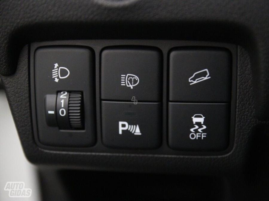 White Honda CR-V 2015 in Vilnius, with an engine capacity of 2.20 L and mileage of 204 thousand km for 13099 €, photo 29 on AUTOMOTO.COM.LV