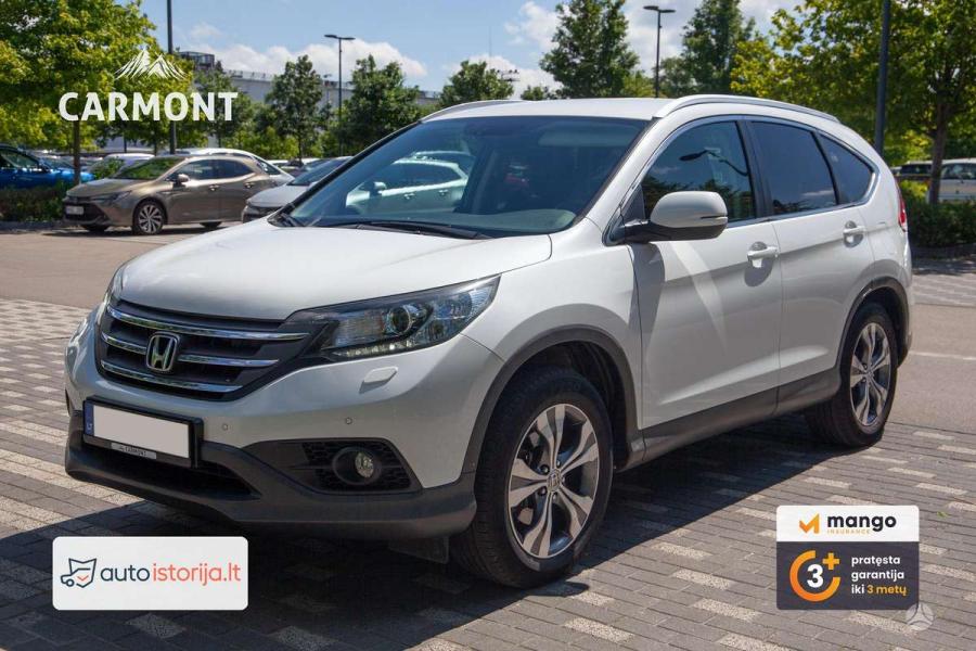 White Honda CR-V 2015 in Vilnius, with an engine capacity of 2.20 L and mileage of 171 thousand km for 12750 €, photo 1 on AUTOMOTO.COM.LV