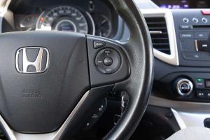 White Honda CR-V 2015 in Vilnius, with an engine capacity of 2.20 L and mileage of 171 thousand km for 12750 €, photo 25 on AUTOMOTO.COM.LV