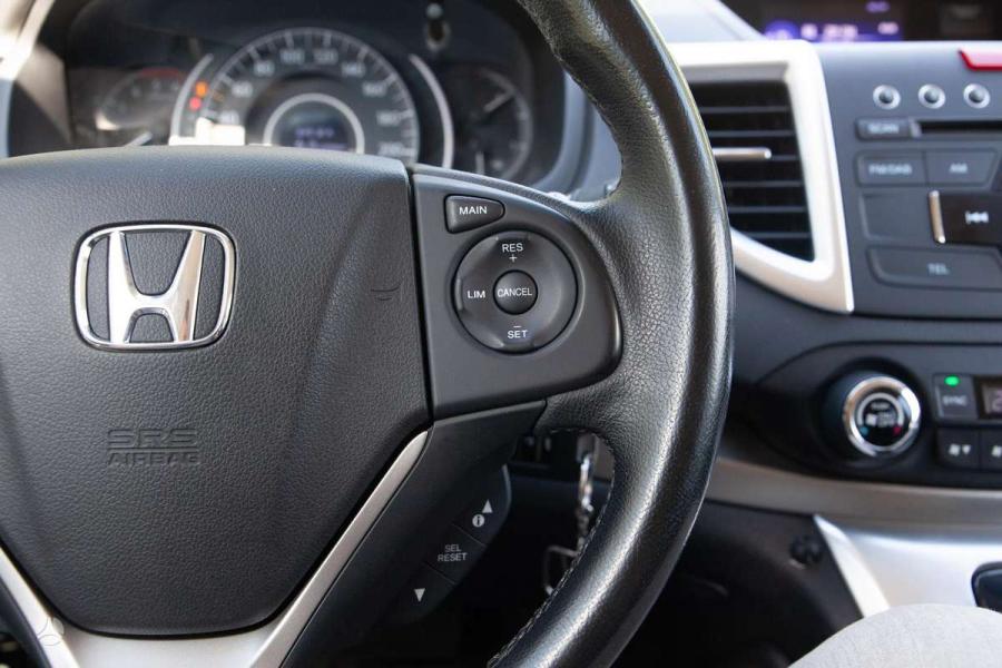 White Honda CR-V 2015 in Vilnius, with an engine capacity of 2.20 L and mileage of 171 thousand km for 12750 €, photo 25 on AUTOMOTO.COM.LV