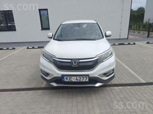 Balts Honda CR-V 2015 Rīga, ar dzinēja tilpumu 2.00 L un nobraukumu 210 tūkst. km par 10900 €, foto  vietnē AUTOMOTO.COM.LV