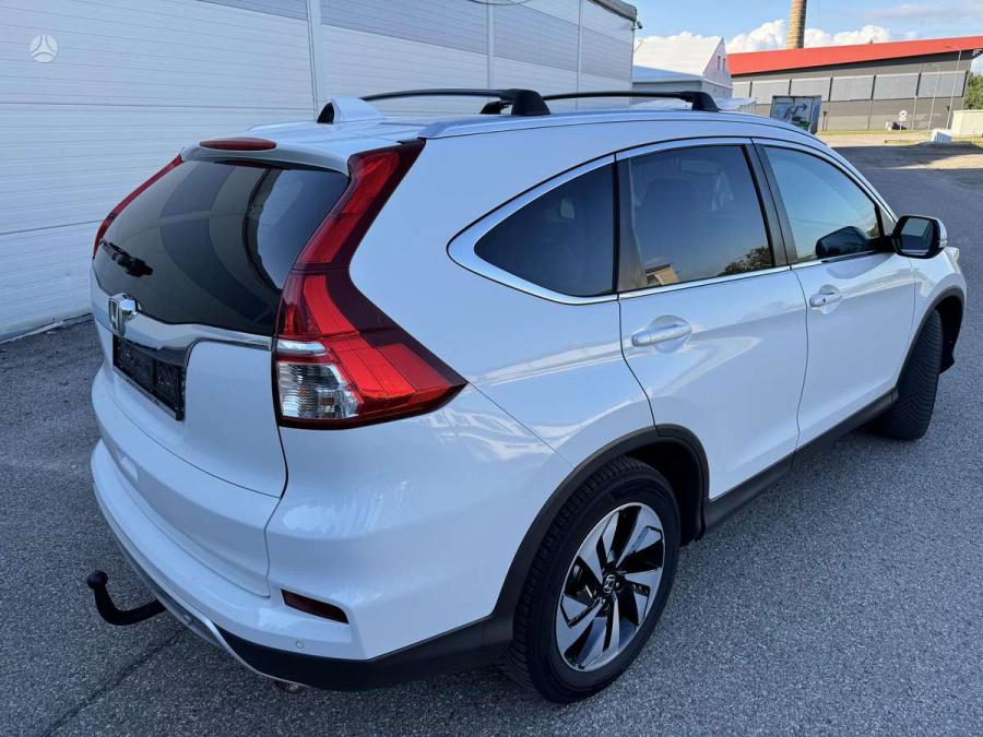 Balts Honda CR-V 2015 Prienai, ar dzinēja tilpumu 1.60 L un nobraukumu 224 tūkst. km par 11900 €, foto 5 vietnē AUTOMOTO.COM.LV