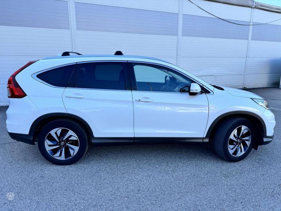 Balts Honda CR-V 2015 Prienai, ar dzinēja tilpumu 1.60 L un nobraukumu 224 tūkst. km par 11900 €, foto 6 vietnē AUTOMOTO.COM.LV