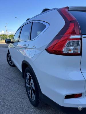 Balts Honda CR-V 2015 Prienai, ar dzinēja tilpumu 1.60 L un nobraukumu 224 tūkst. km par 11900 €, foto 9 vietnē AUTOMOTO.COM.LV