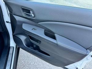 Balts Honda CR-V 2015 Prienai, ar dzinēja tilpumu 1.60 L un nobraukumu 224 tūkst. km par 11900 €, foto 26 vietnē AUTOMOTO.COM.LV