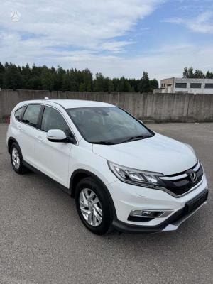 White Honda CR-V 2015 in Panevezys, with an engine capacity of 1.60 L and mileage of 117 thousand km for 12999 €, photo  on AUTOMOTO.COM.LV