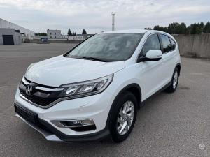 White Honda CR-V 2015 in Panevezys, with an engine capacity of 1.60 L and mileage of 117 thousand km for 12999 €, photo 4 on AUTOMOTO.COM.LV