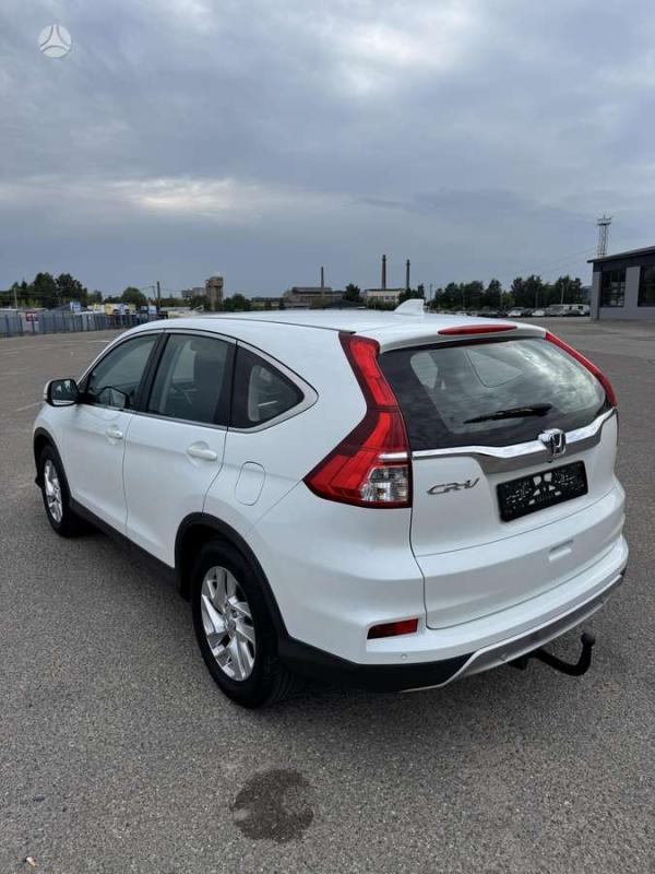 Белый Хонда СРВ 2015 в Паневежис, объемом двигателя 1.60 л и пробегом 117 тыс. км за 12999 €, фото 5 на AUTOMOTO.COM.LV