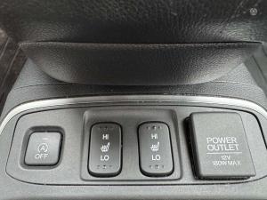 White Honda CR-V 2015 in Panevezys, with an engine capacity of 1.60 L and mileage of 117 thousand km for 12999 €, photo 16 on AUTOMOTO.COM.LV