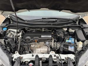 White Honda CR-V 2015 in Panevezys, with an engine capacity of 1.60 L and mileage of 117 thousand km for 12999 €, photo 17 on AUTOMOTO.COM.LV