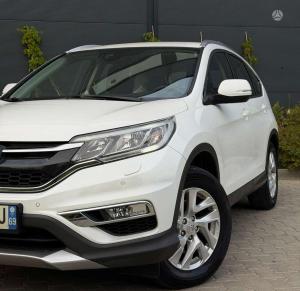 Balts Honda CR-V 2015 Viļņa, ar dzinēja tilpumu 1.60 L un nobraukumu 150 tūkst. km par 12900 €, foto 3 vietnē AUTOMOTO.COM.LV