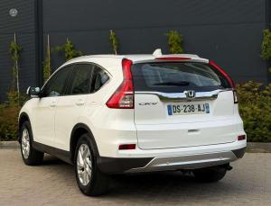 Balts Honda CR-V 2015 Viļņa, ar dzinēja tilpumu 1.60 L un nobraukumu 150 tūkst. km par 12900 €, foto 6 vietnē AUTOMOTO.COM.LV