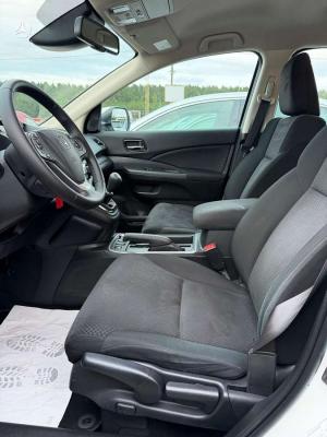 Balts Honda CR-V 2015 Viļņa, ar dzinēja tilpumu 1.60 L un nobraukumu 150 tūkst. km par 12900 €, foto 14 vietnē AUTOMOTO.COM.LV